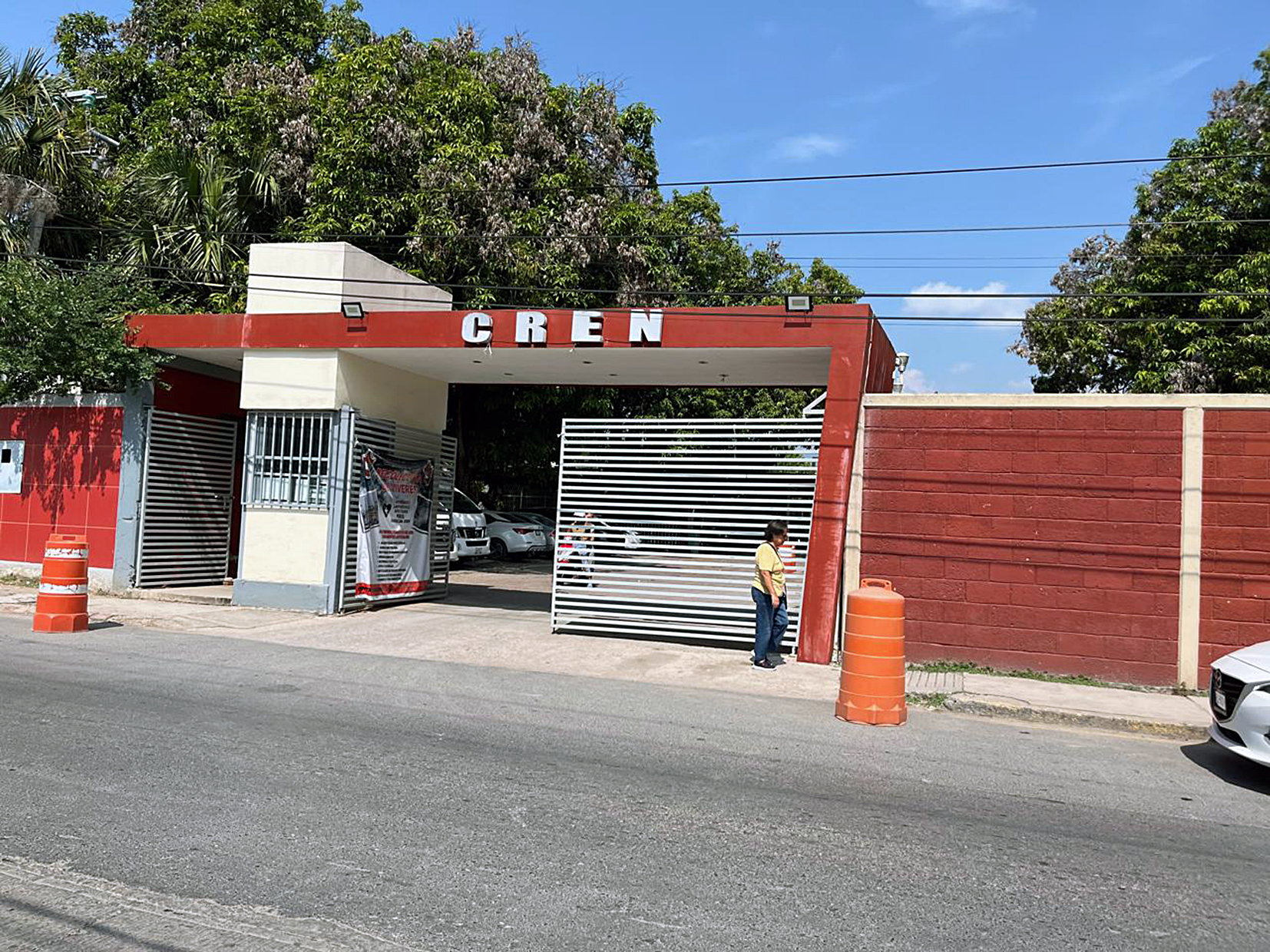 Alumnos del CREN por enésima ocasión realizan paro de labores